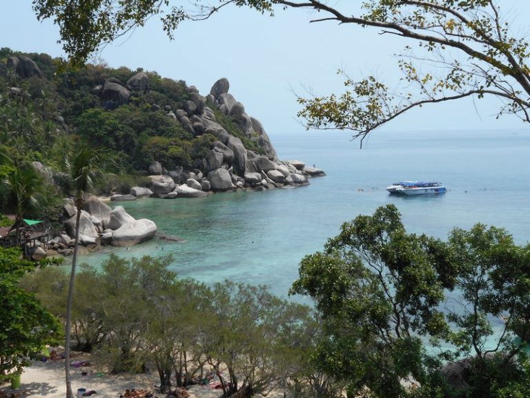 Discovering the wonderful Koh Tao beaches - While You Stay Home