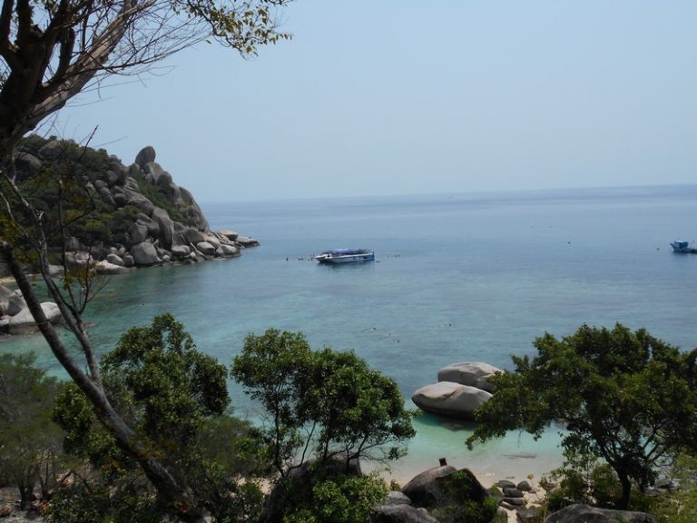 Discovering the wonderful Koh Tao beaches - While You Stay Home