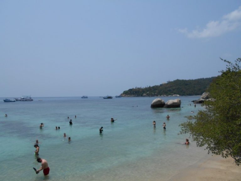 Discovering the wonderful Koh Tao beaches - While You Stay Home