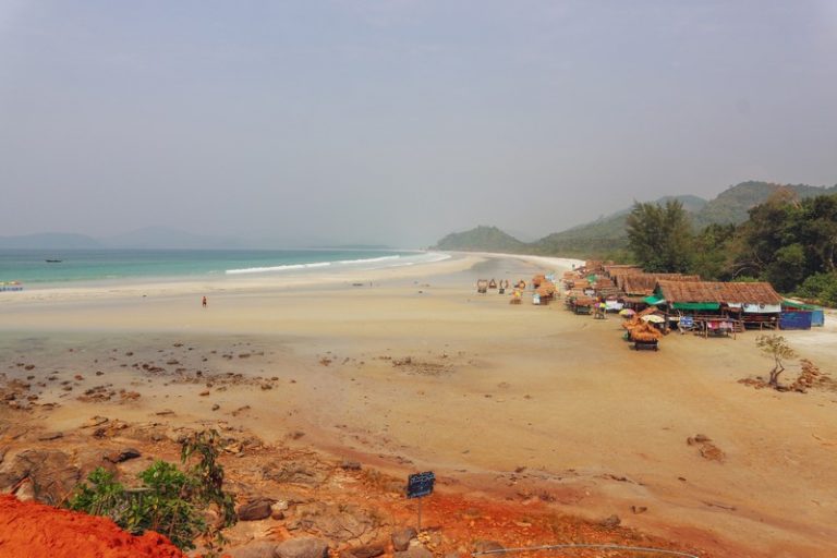 Myanmar beaches: Paradise beach, Grandfather beach and Sin Htauk ...
