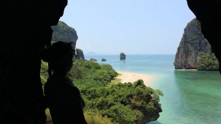 Railay beach: viewpoints and what to explore - While You Stay Home