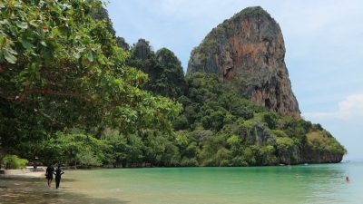 Railay beach: viewpoints and what to explore - While You Stay Home
