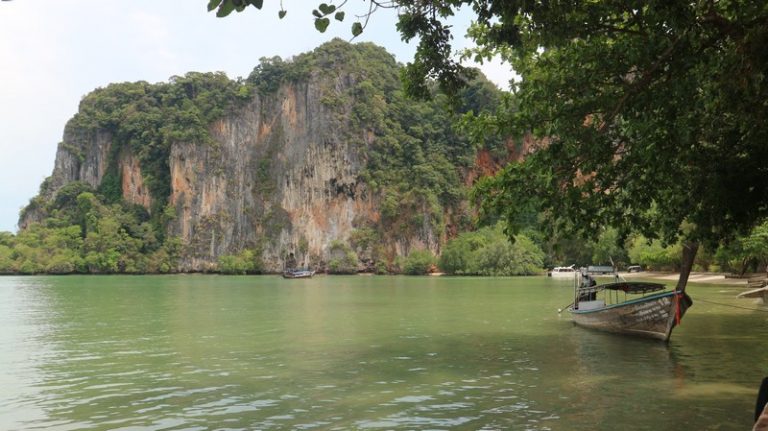 Railay beach: viewpoints and what to explore - While You Stay Home