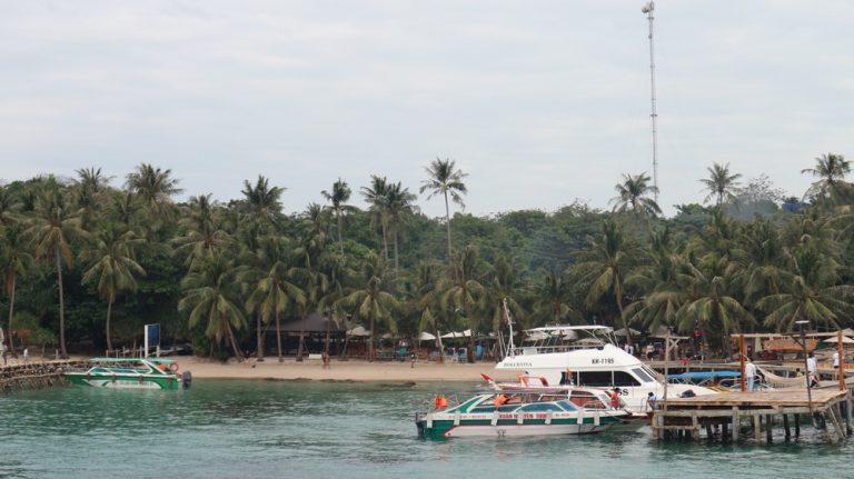 Vietnam island: May Rut Trong near Phu Quoc island - While You Stay Home