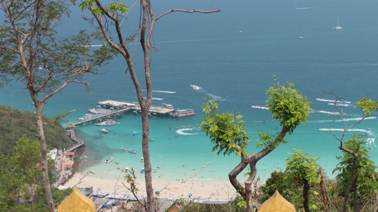 Koh Larn, an island near Pattaya - While You Stay Home
