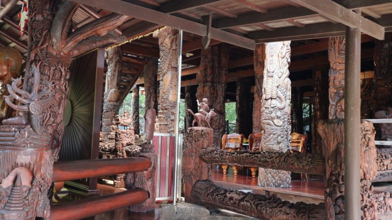 Amazing lesser-known wooden Bangkok temple - While You Stay Home