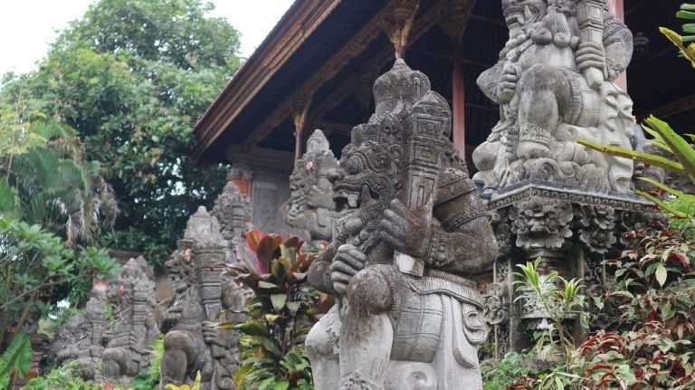 Ubud: exploring the city center - While You Stay Home