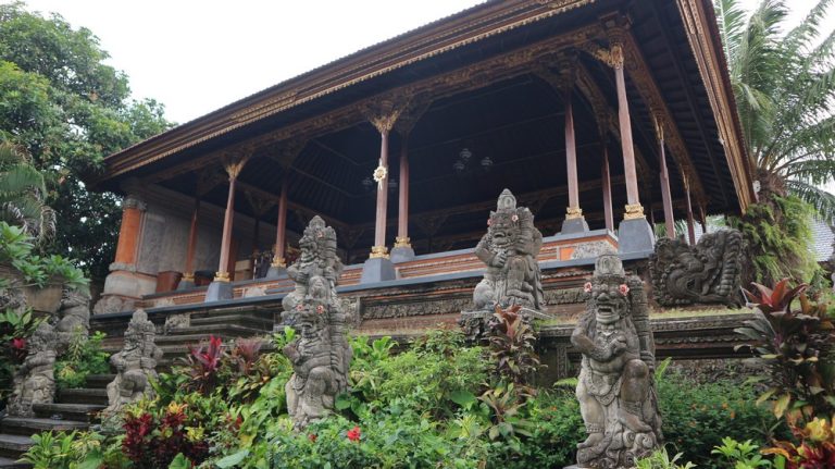Ubud: exploring the city center - While You Stay Home