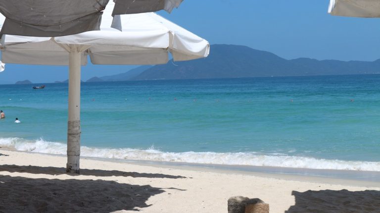 Reaching Doc Let Beach in Nha Trang by public bus - While You Stay Home